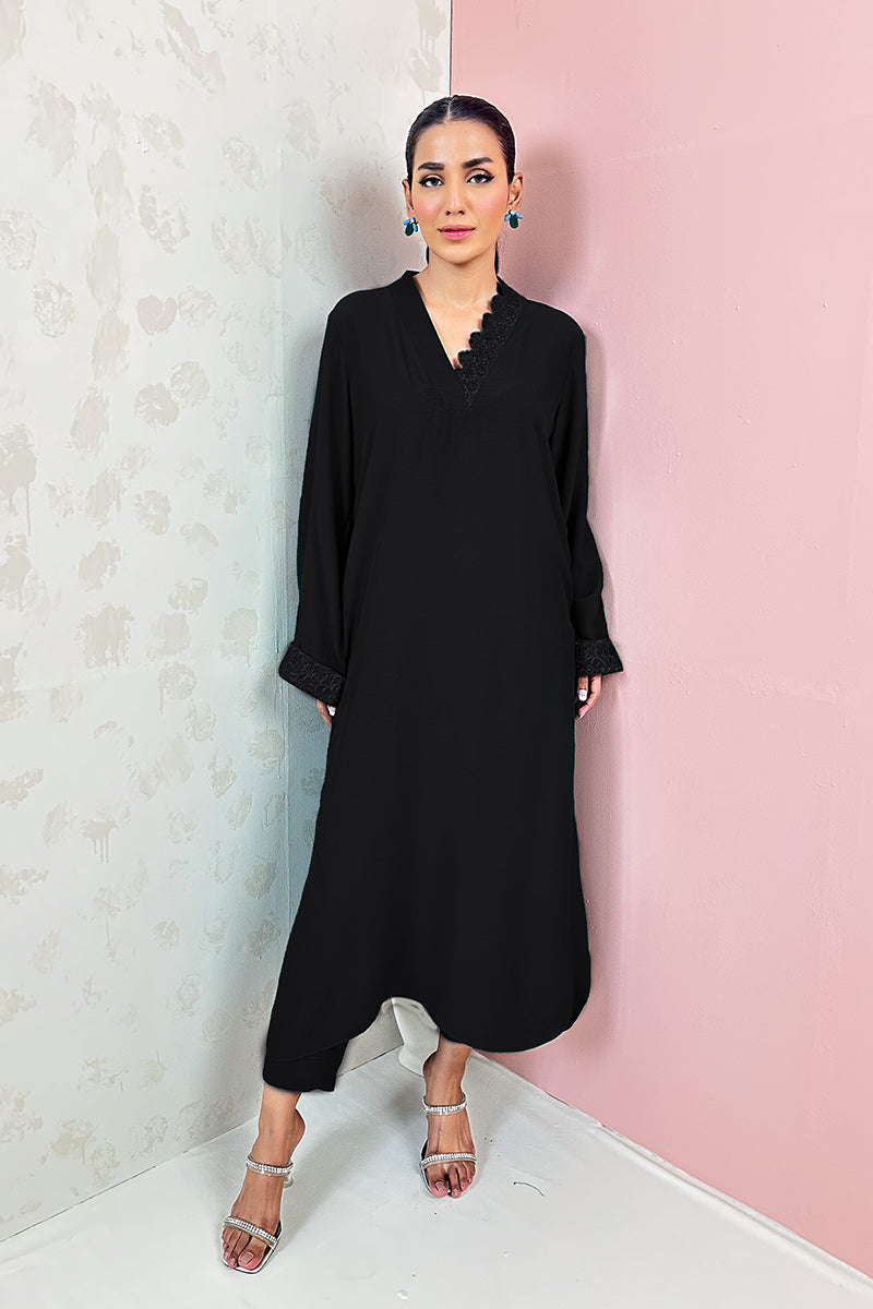 Kelly Black – Armas Clothing