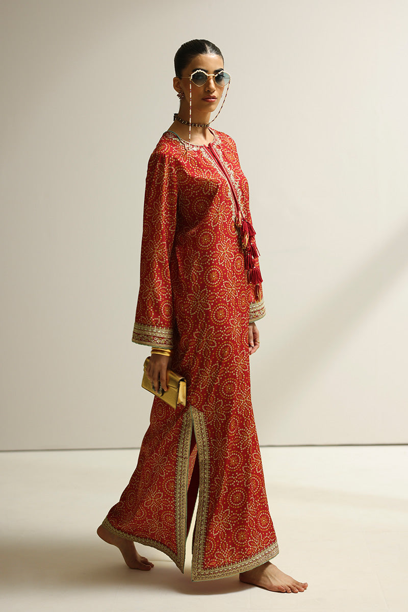 Lisa Rose – Armas Clothing