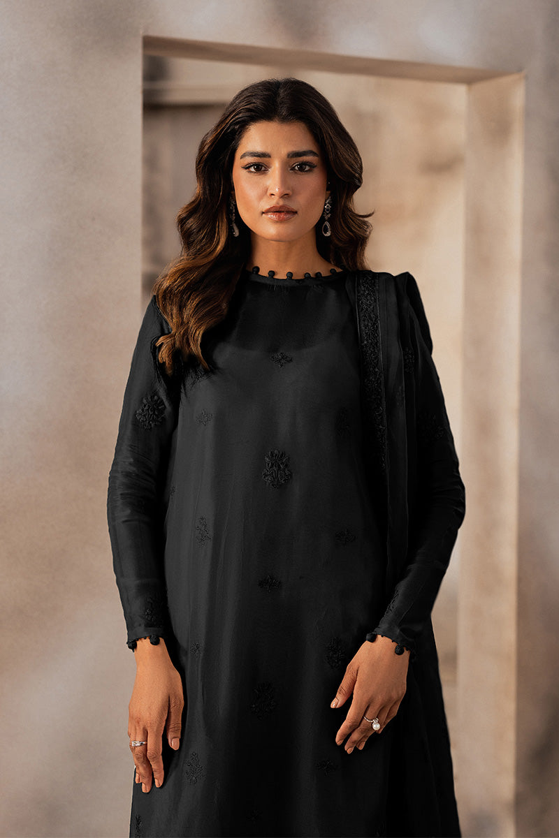 Nisha – Armas Clothing