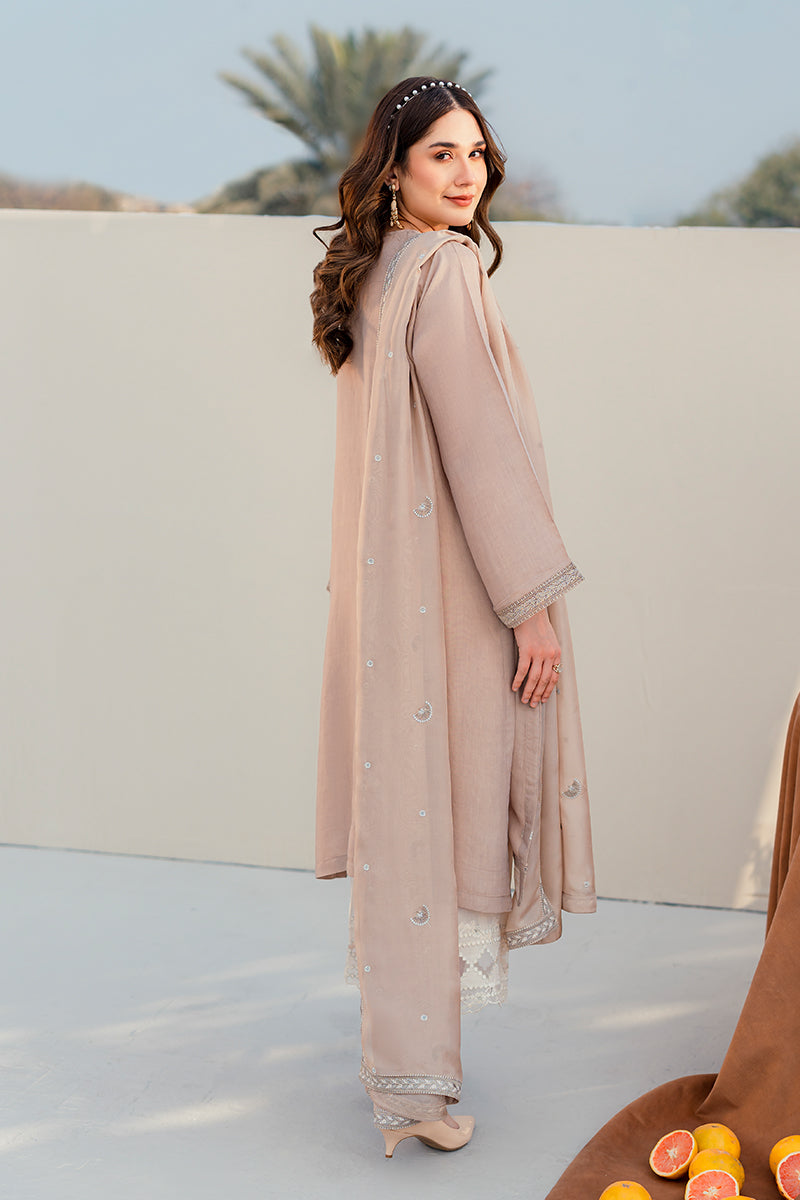 Aira – Armas Clothing